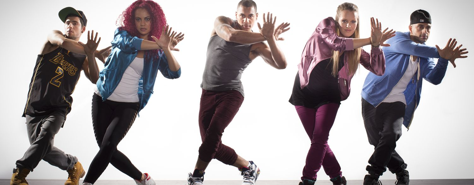 Танцуют все