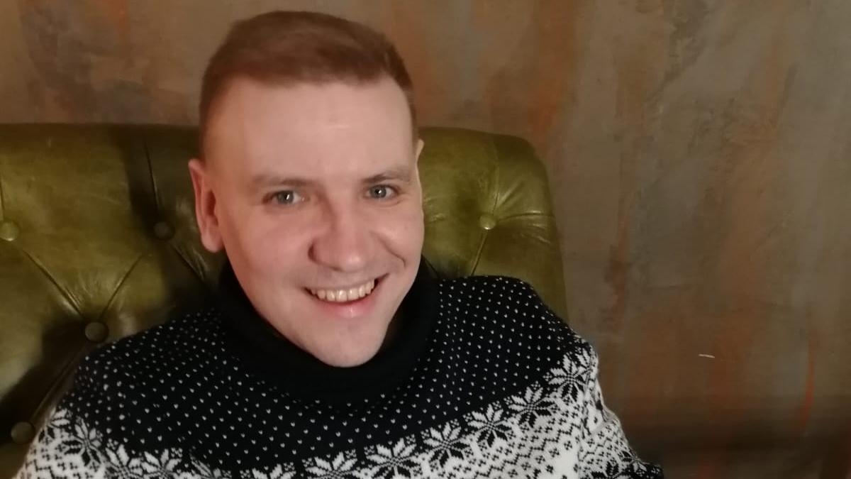 Ведущий