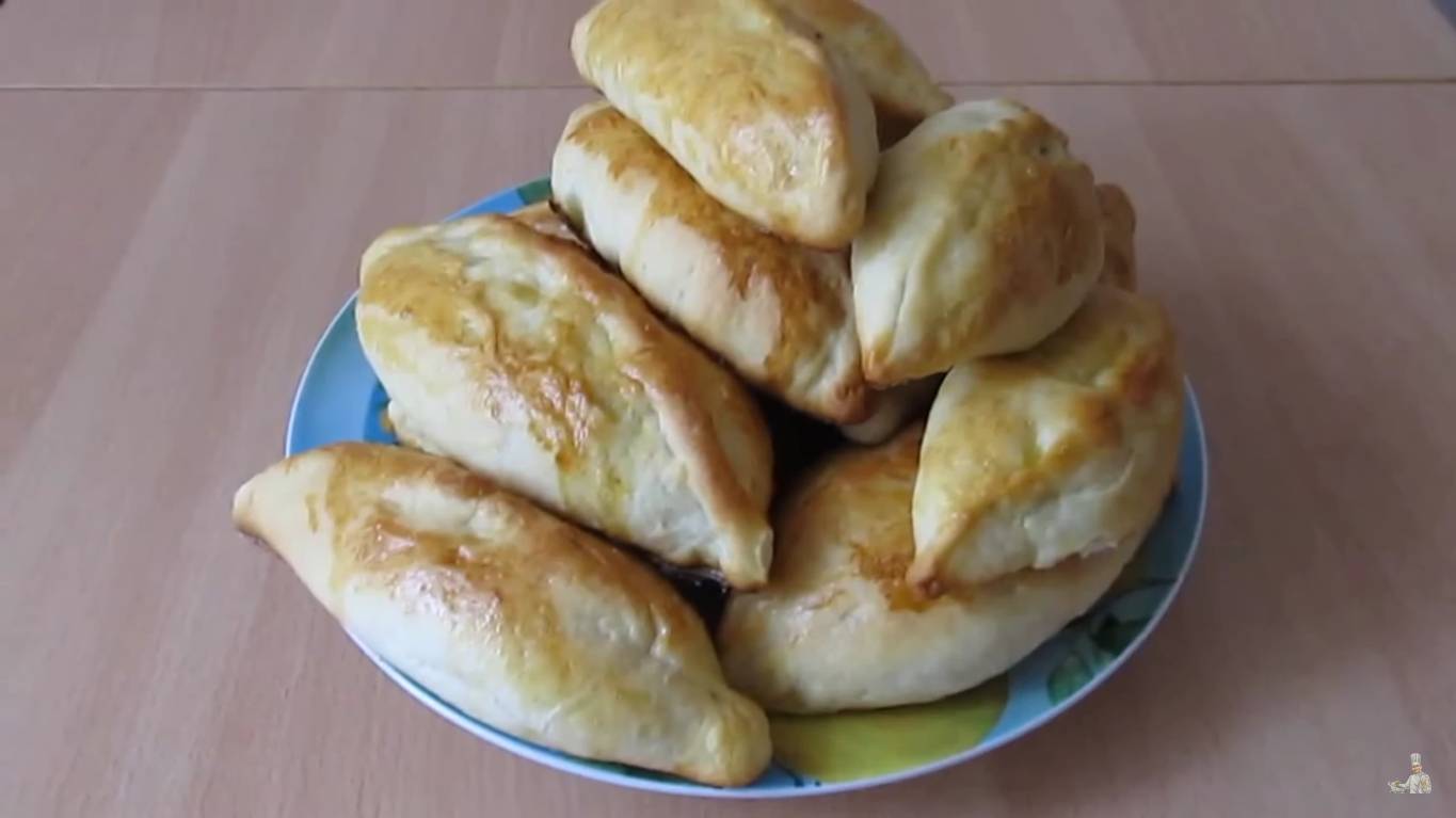 Выпечка с мясом и другой начинкой