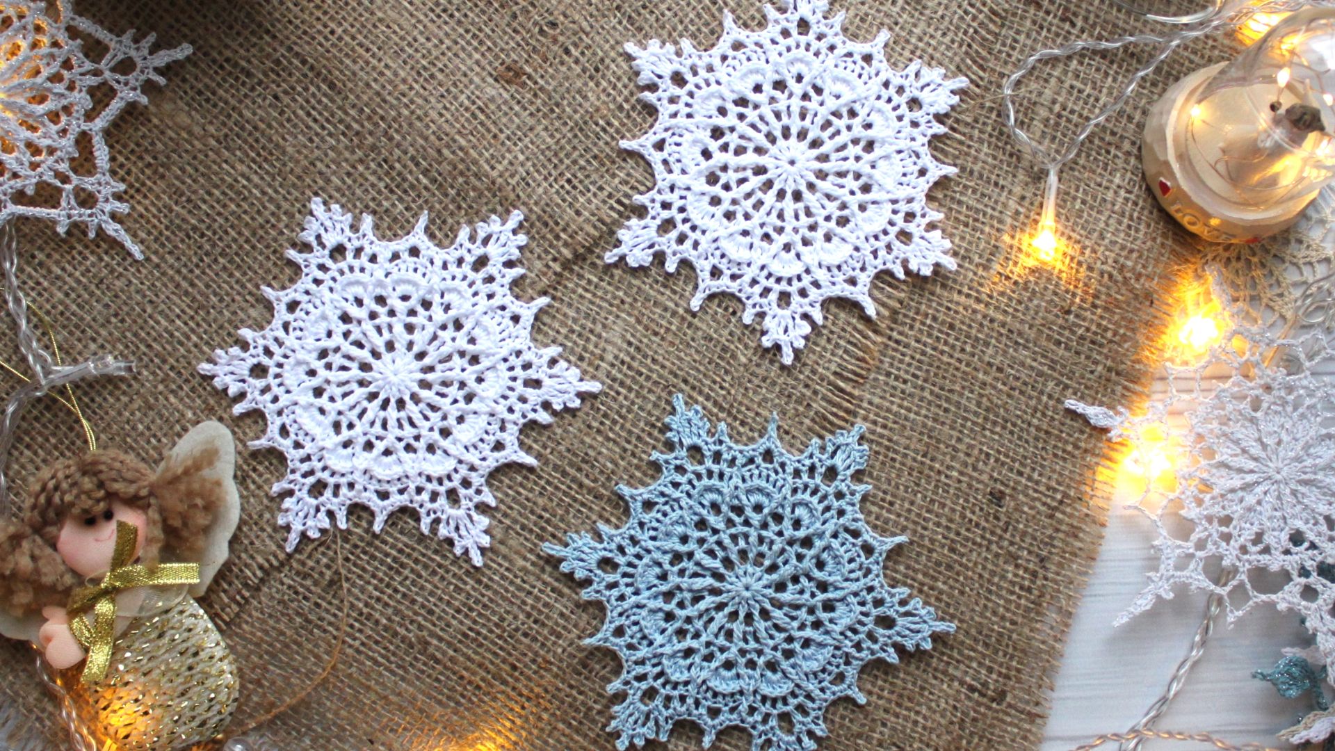 Снежинки / Snowflakes