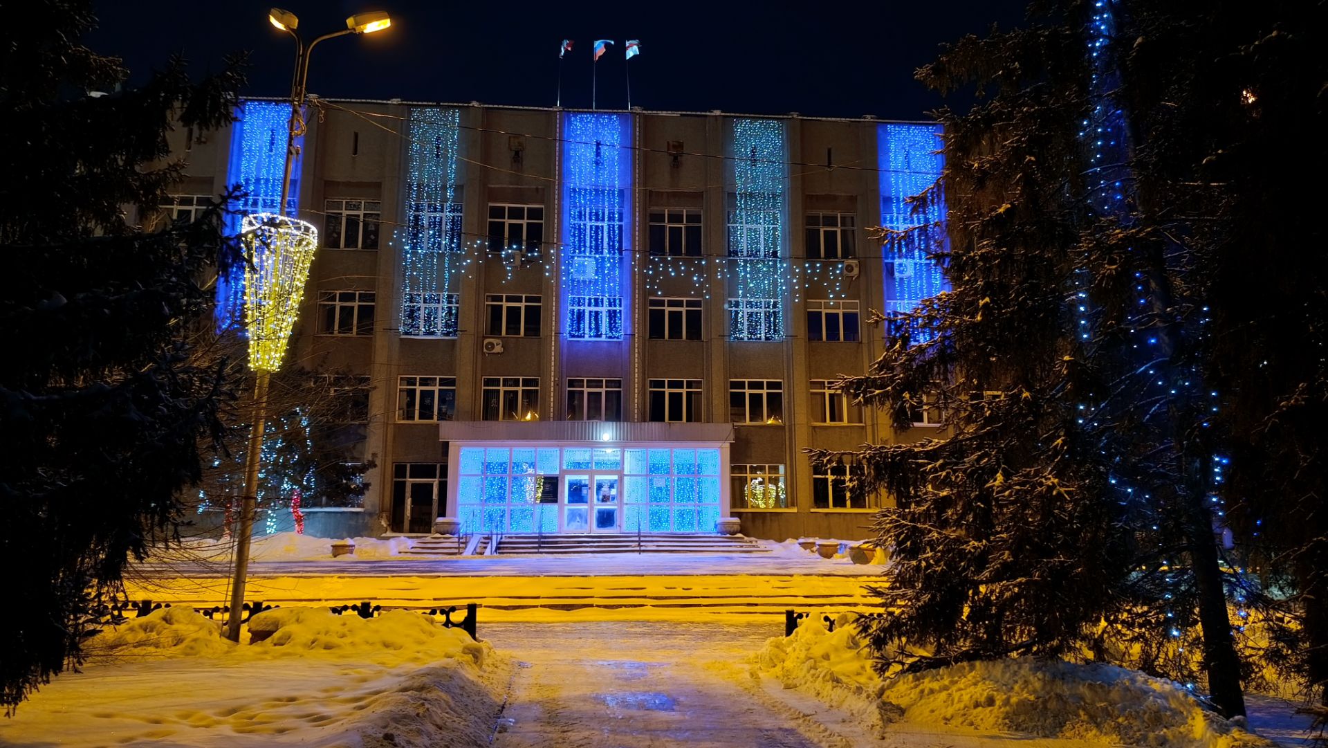 По барам
