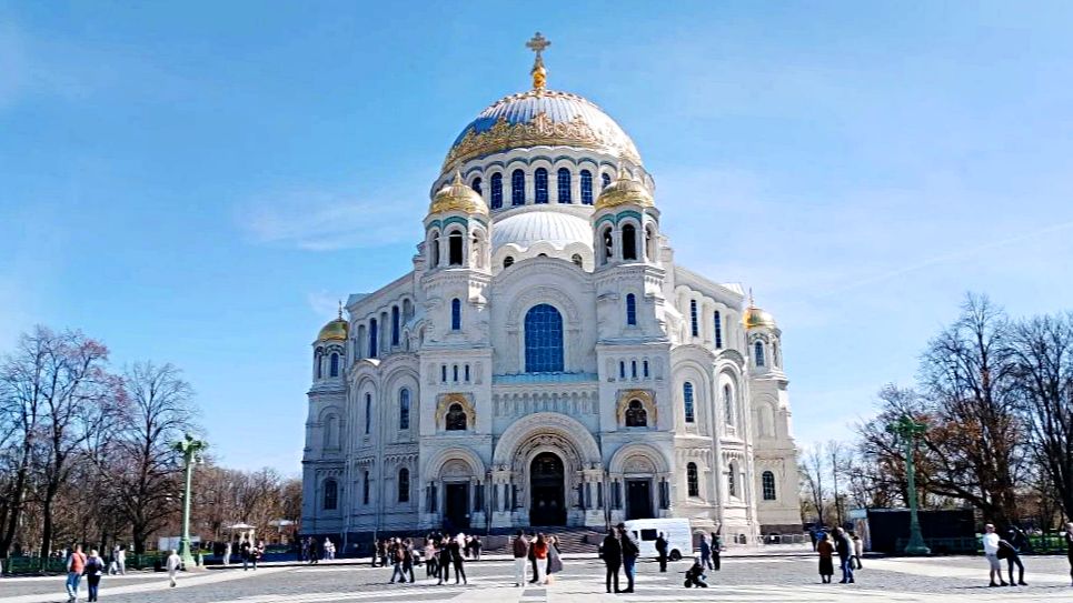 Соборы и Храмы Санкт Петербурга. Святые места Санкт Петербурга.