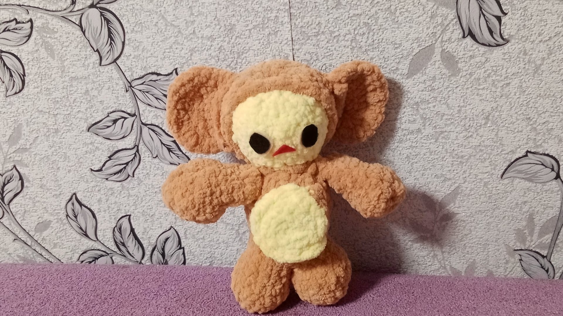 Игрушки из остатков плюшевой пряжи
