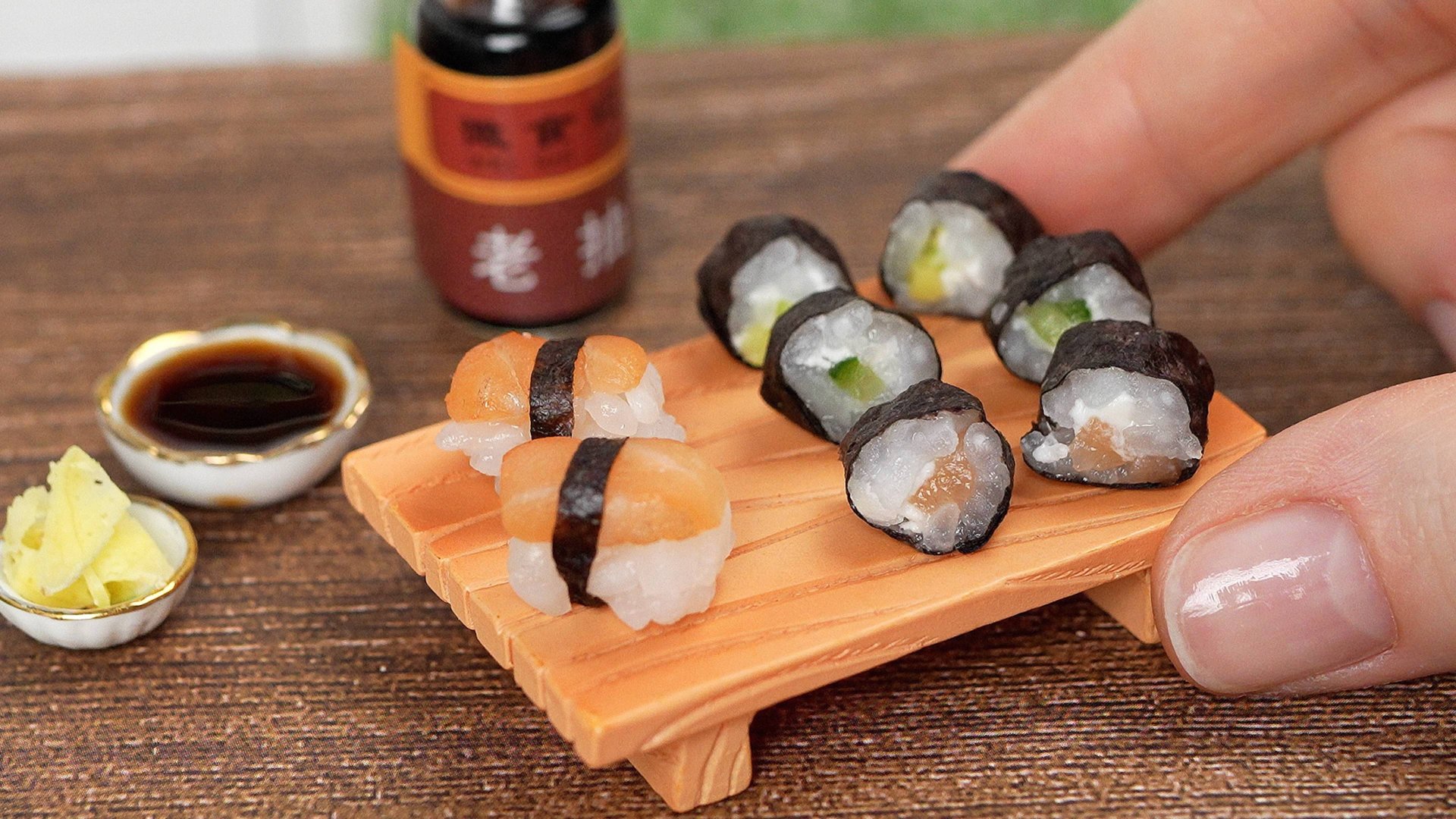 Суши и роллы 🍱