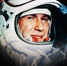 Первый выход в открытый космос