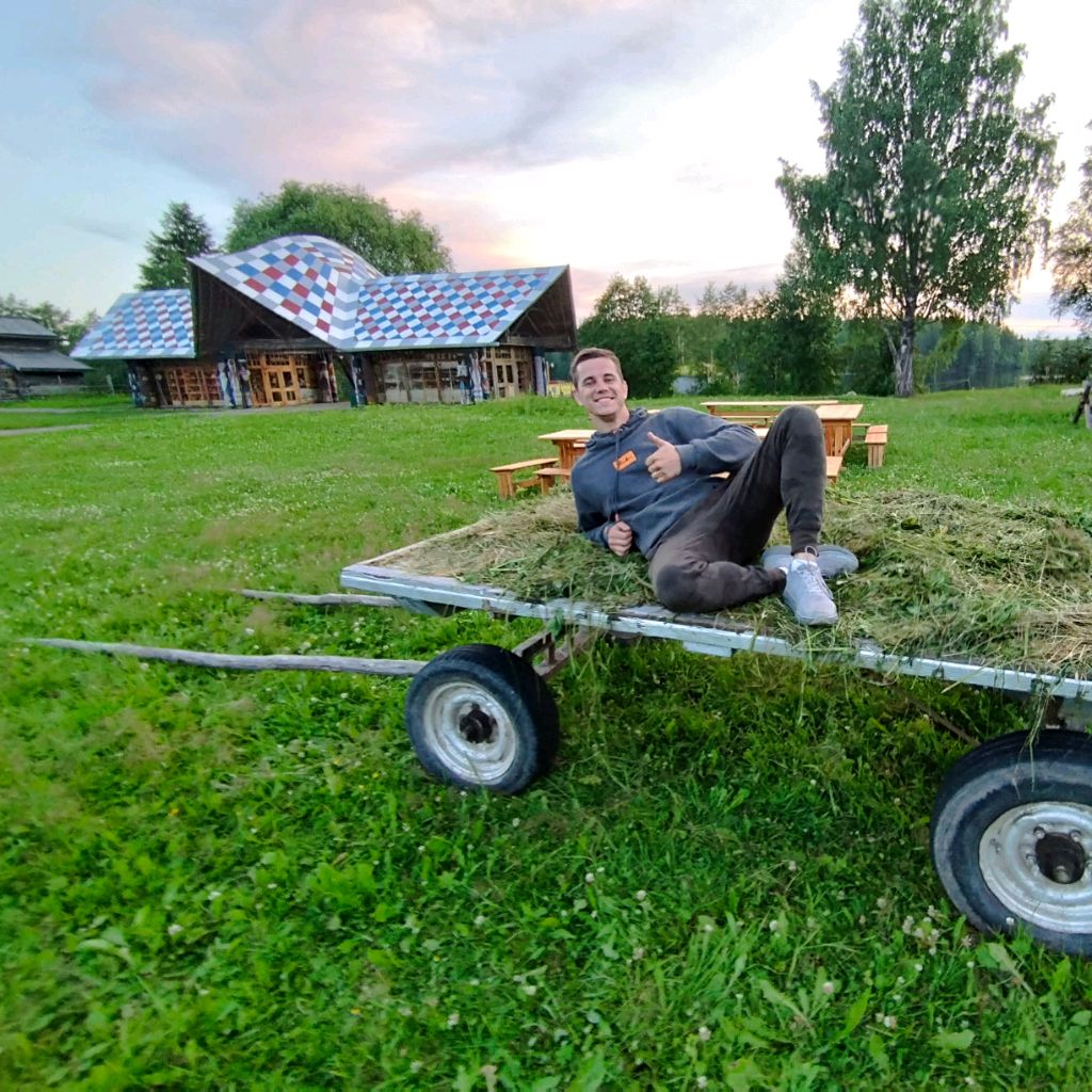 Иконка канала Топовый Блогер