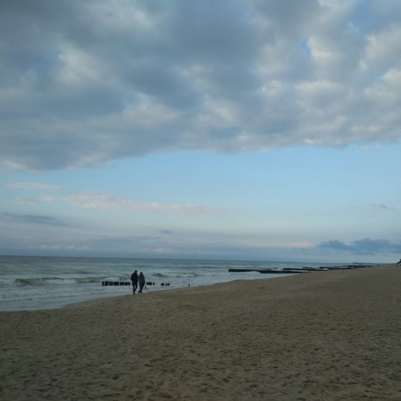 Иконка канала По городам и весям - "живые" организации, услуги