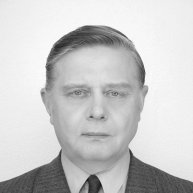 Иконка канала Валерий Тикин: Политэкономия + форекс