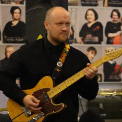 Иконка канала Holtur