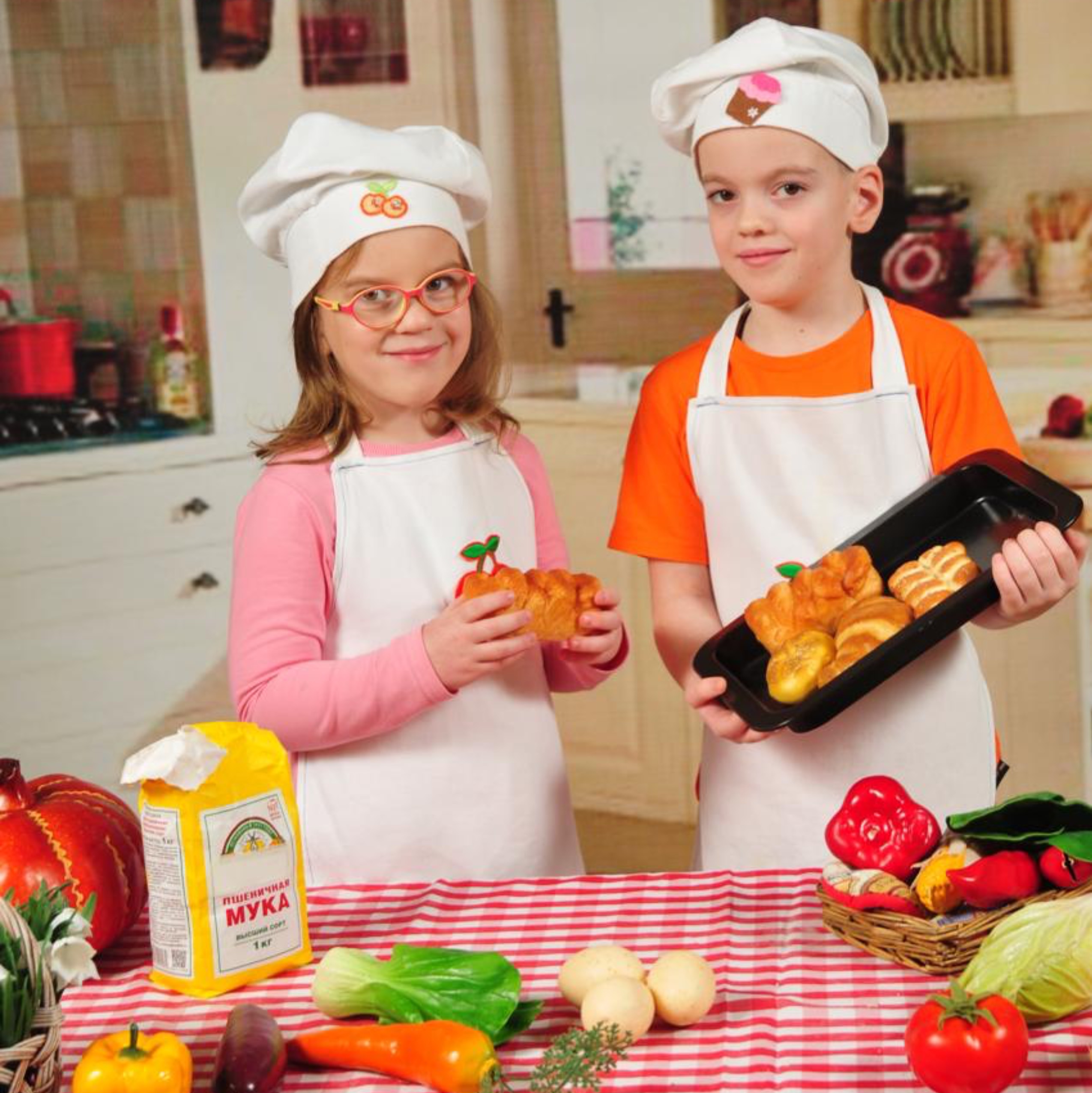 Иконка канала royal twins