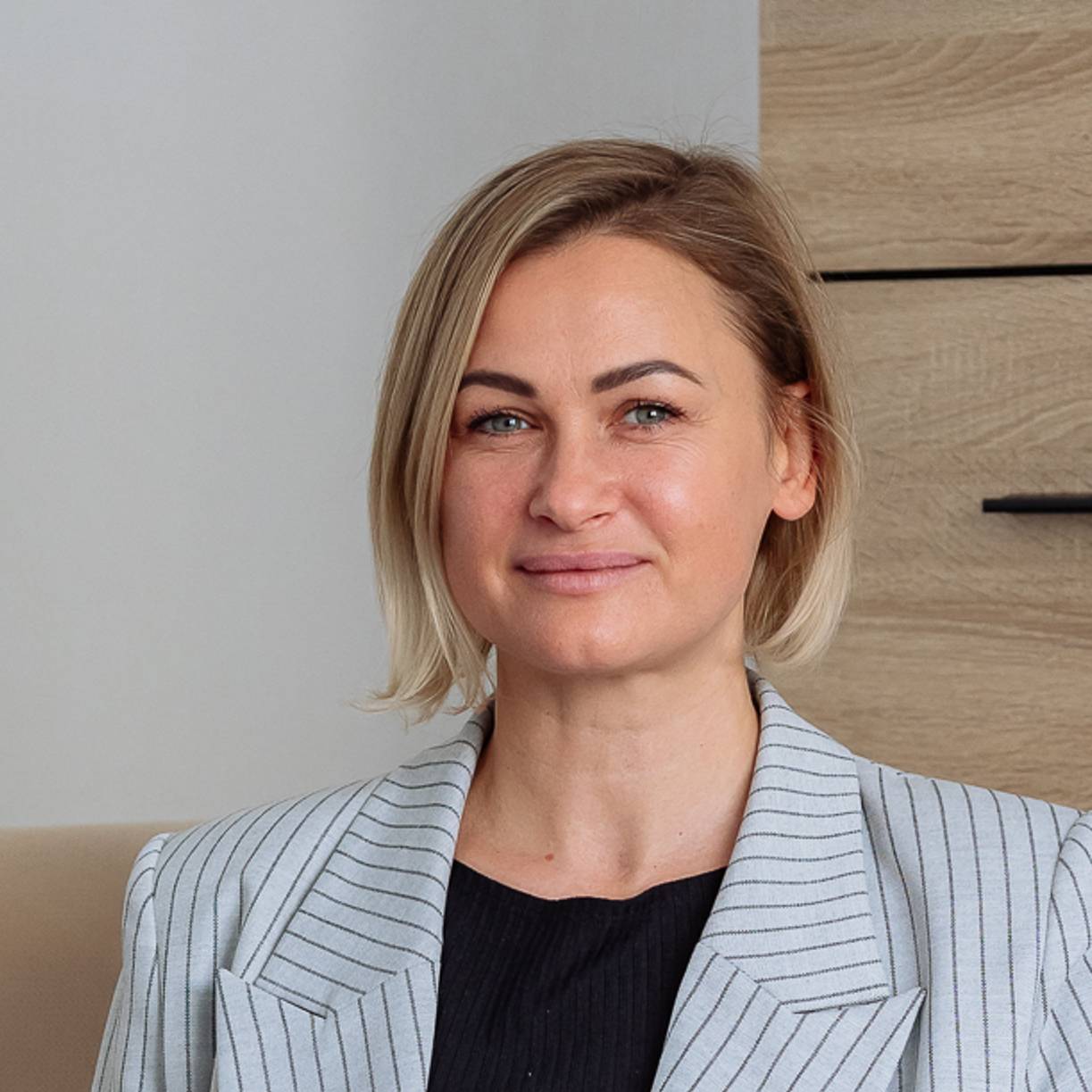 Иконка канала Недвижимость Калининграда с Евгенией Стрельчиковой