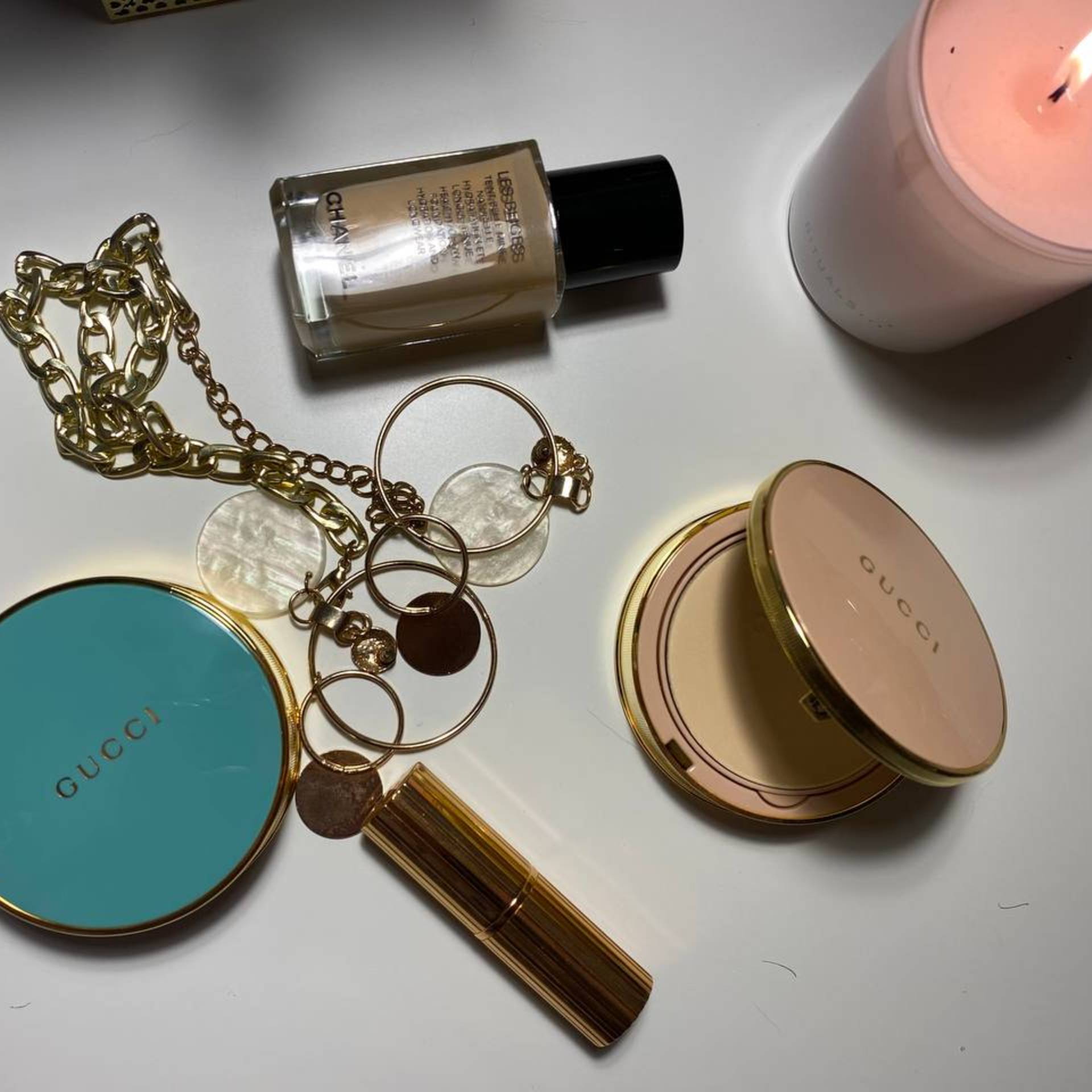 Иконка канала Swatches&Viewers MakeUp