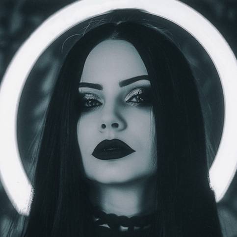 Иконка канала Лилит ♰ Страшные истории