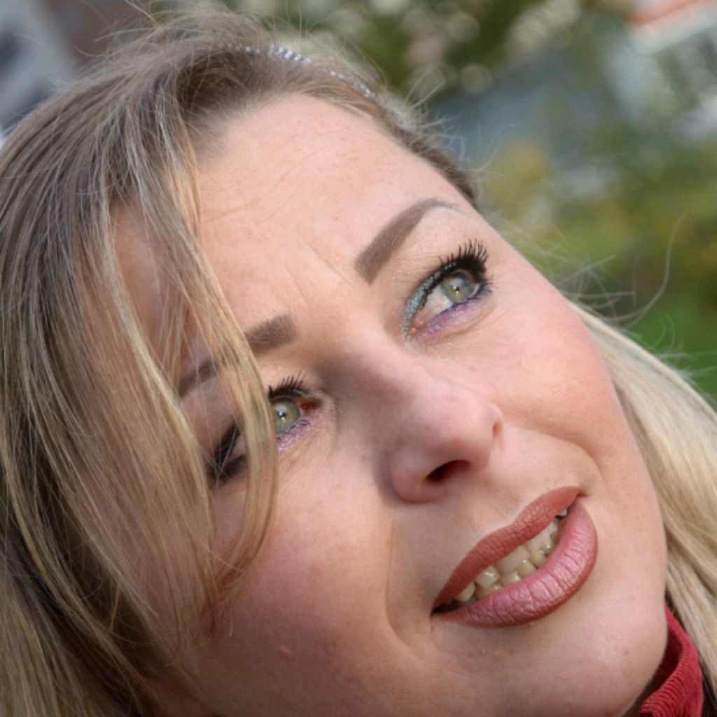 Иконка канала family@forever