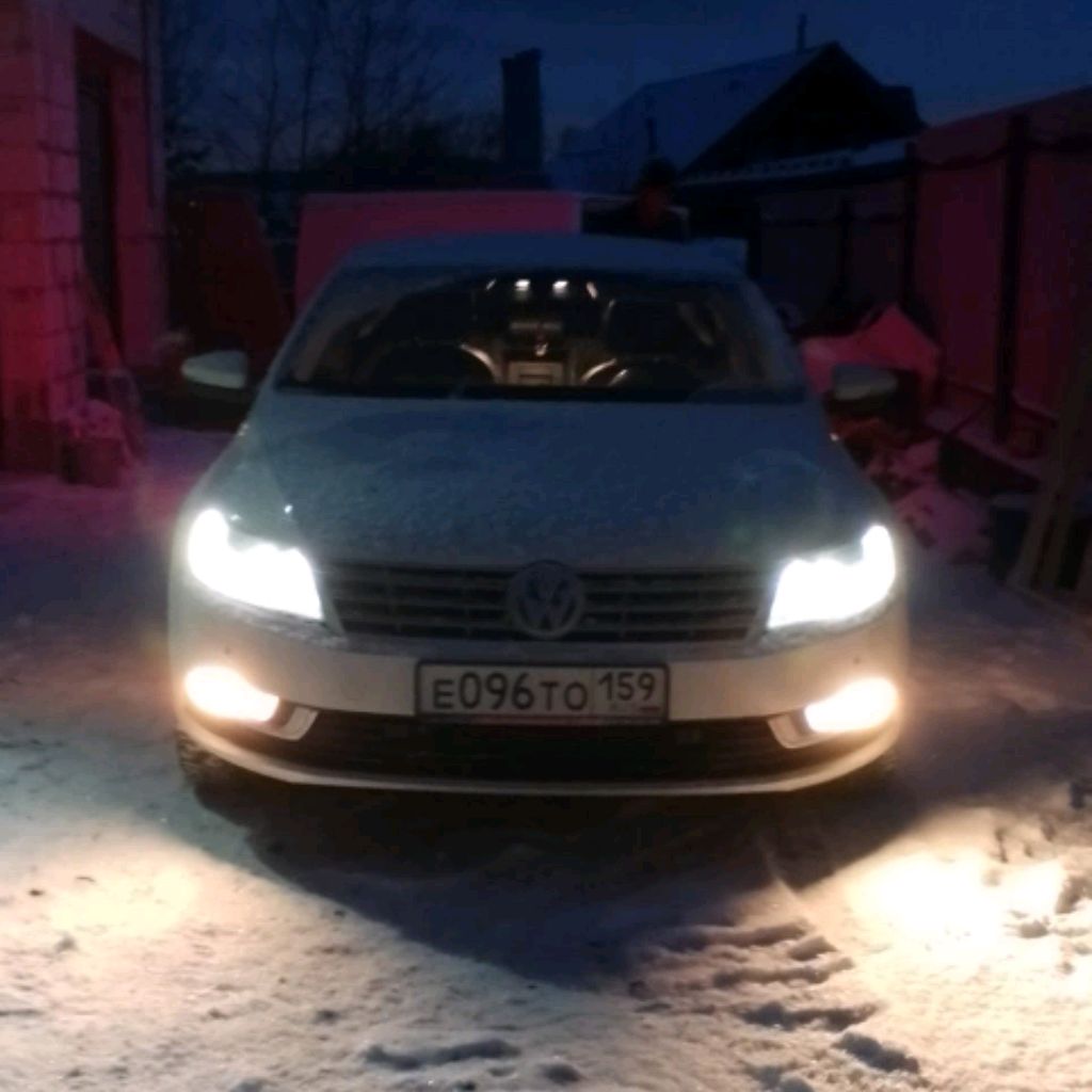 Иконка канала М2 -Миша & Максим.