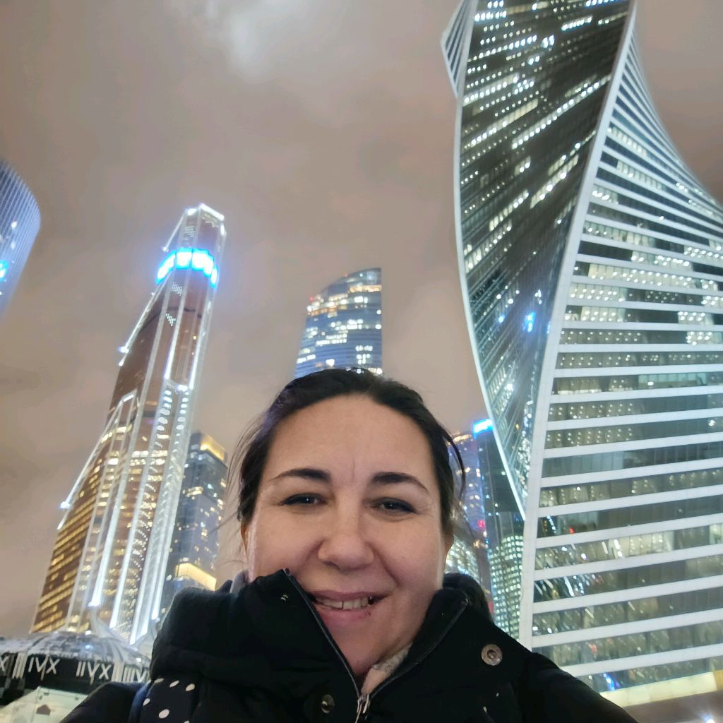 Иконка канала LolaMLN