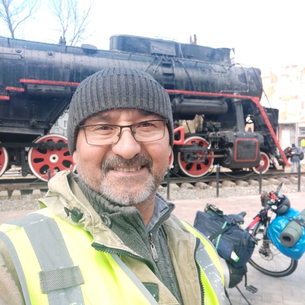 Иконка канала Жизнь и бытие за 60 +