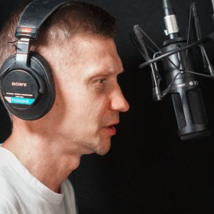 Иконка канала студия озвучивания Ильи Демьянова