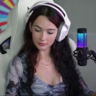 Иконка канала Булочкины реакции и фарсы