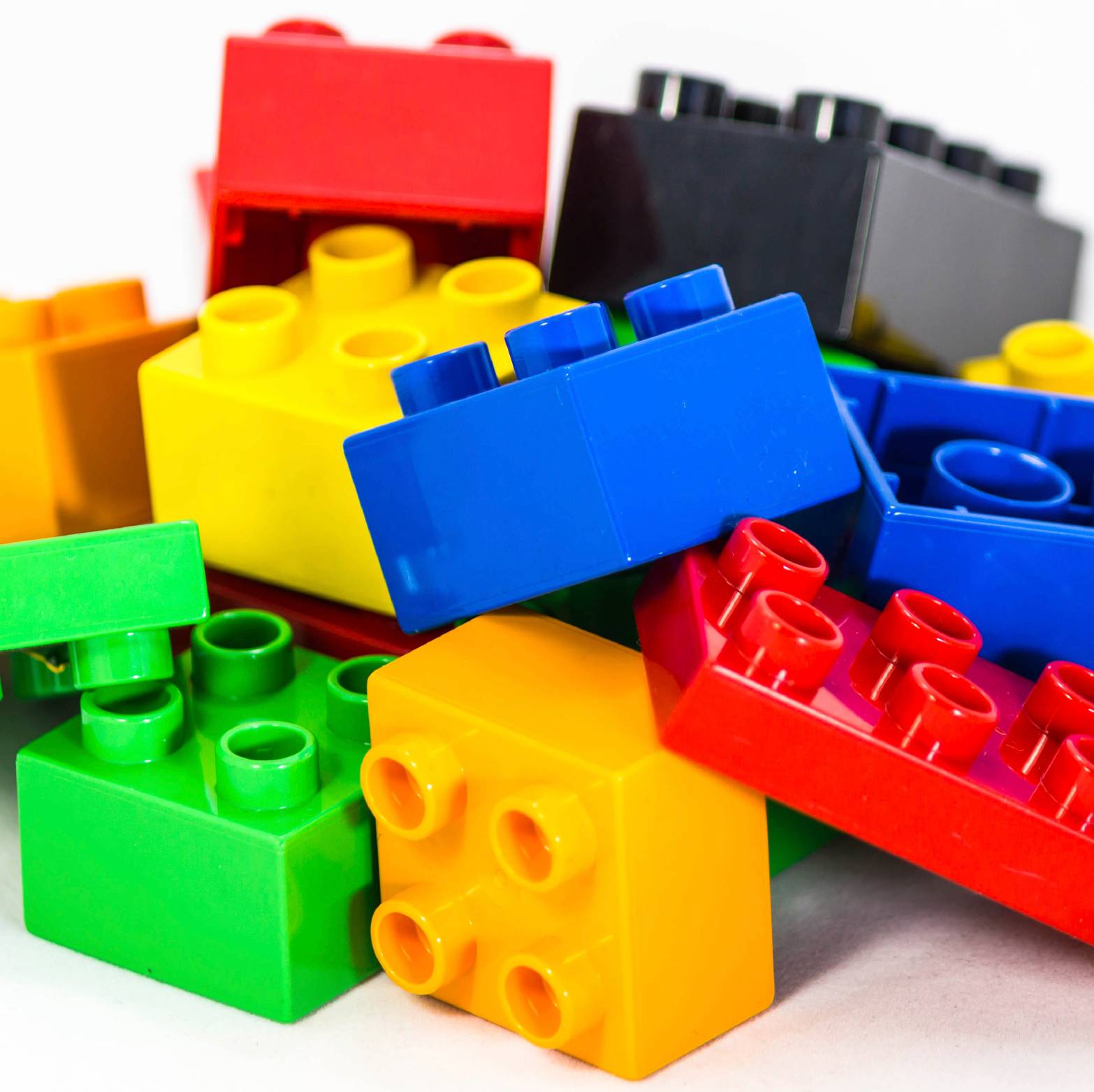 Иконка канала BrickLingo: LEGO & English Adventures