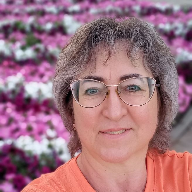 Иконка канала Обучаю "По кнопочкам" для контента  соц.сетей