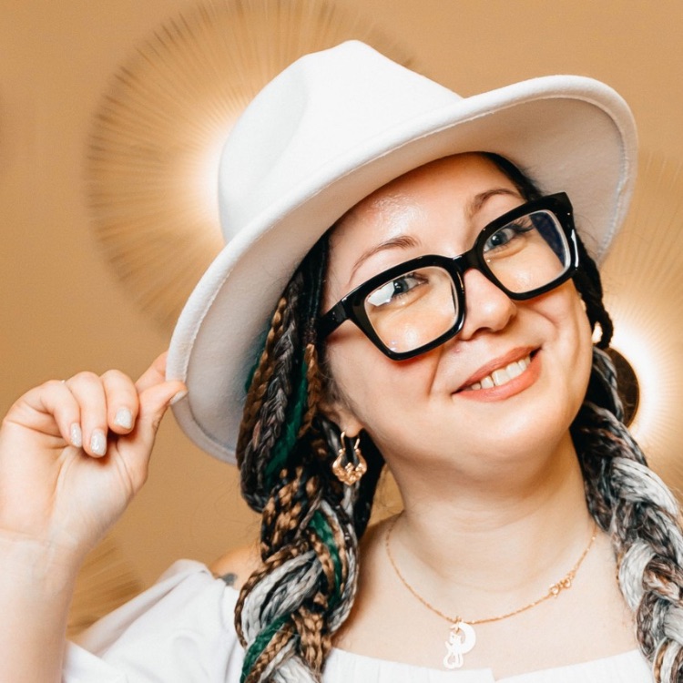 Иконка канала Larika