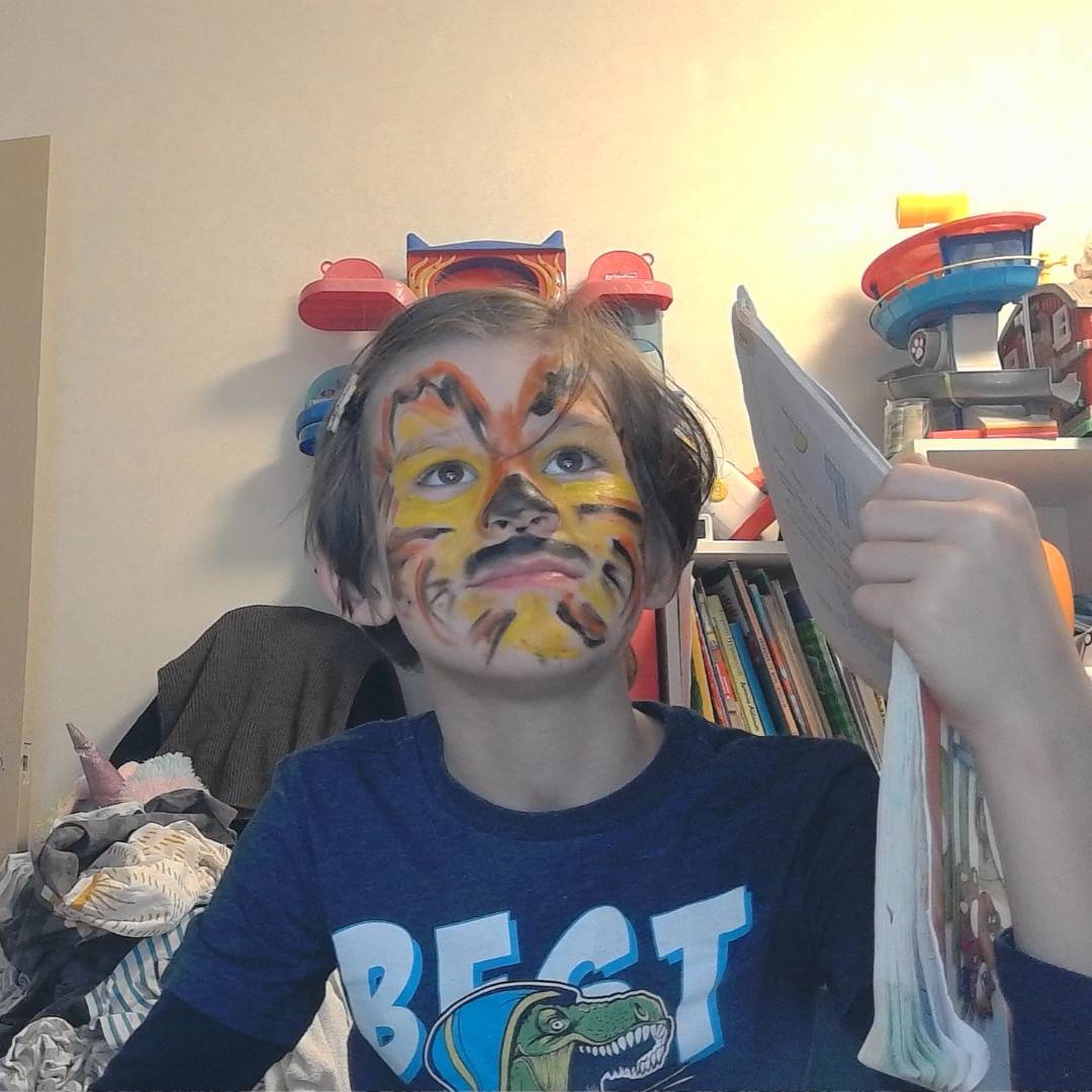 Иконка канала Ураган рос-PLAY