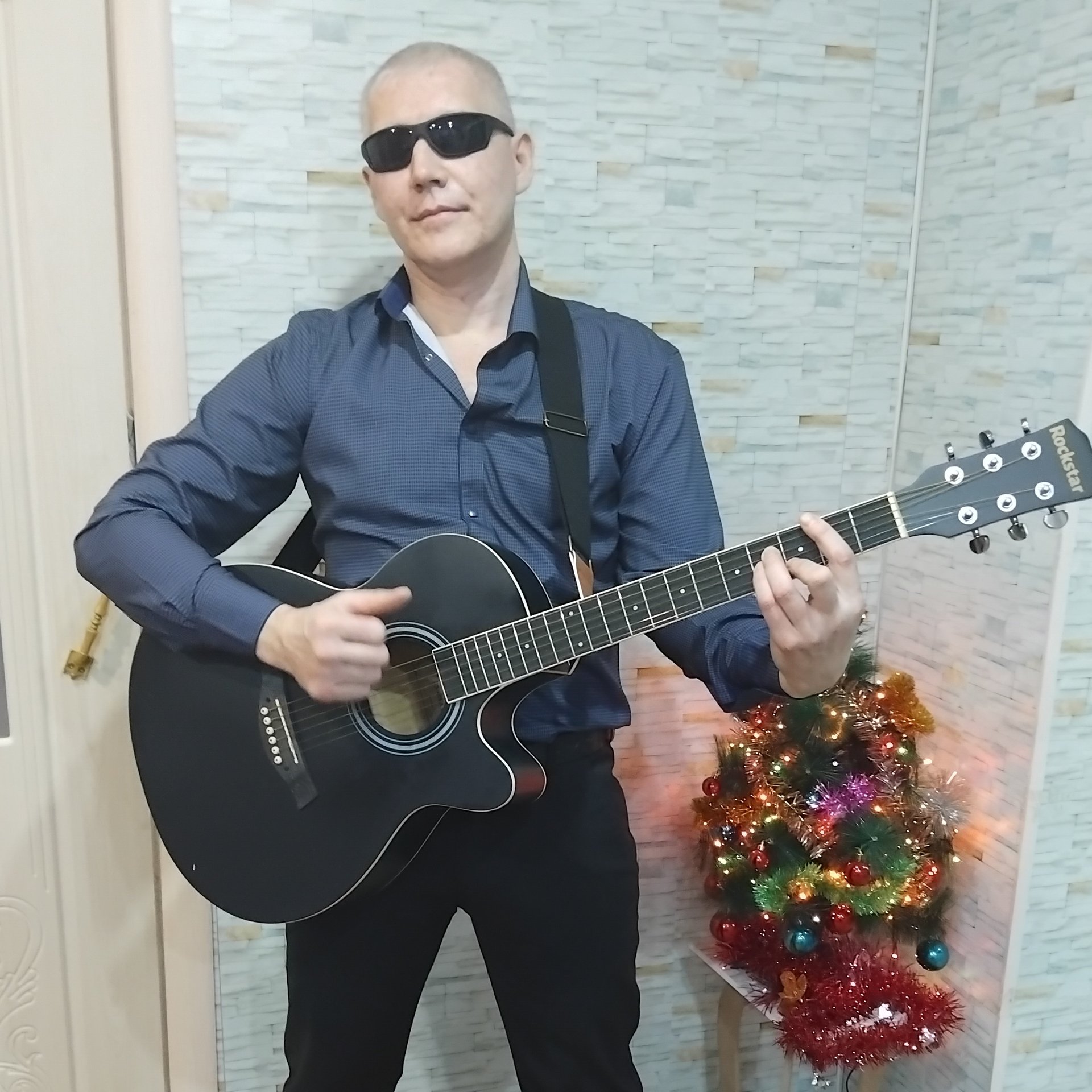 Иконка канала ВИТАЛИЙ. АВТОРСКИЕ ПЕСНИ ПОД ГИТАРУ