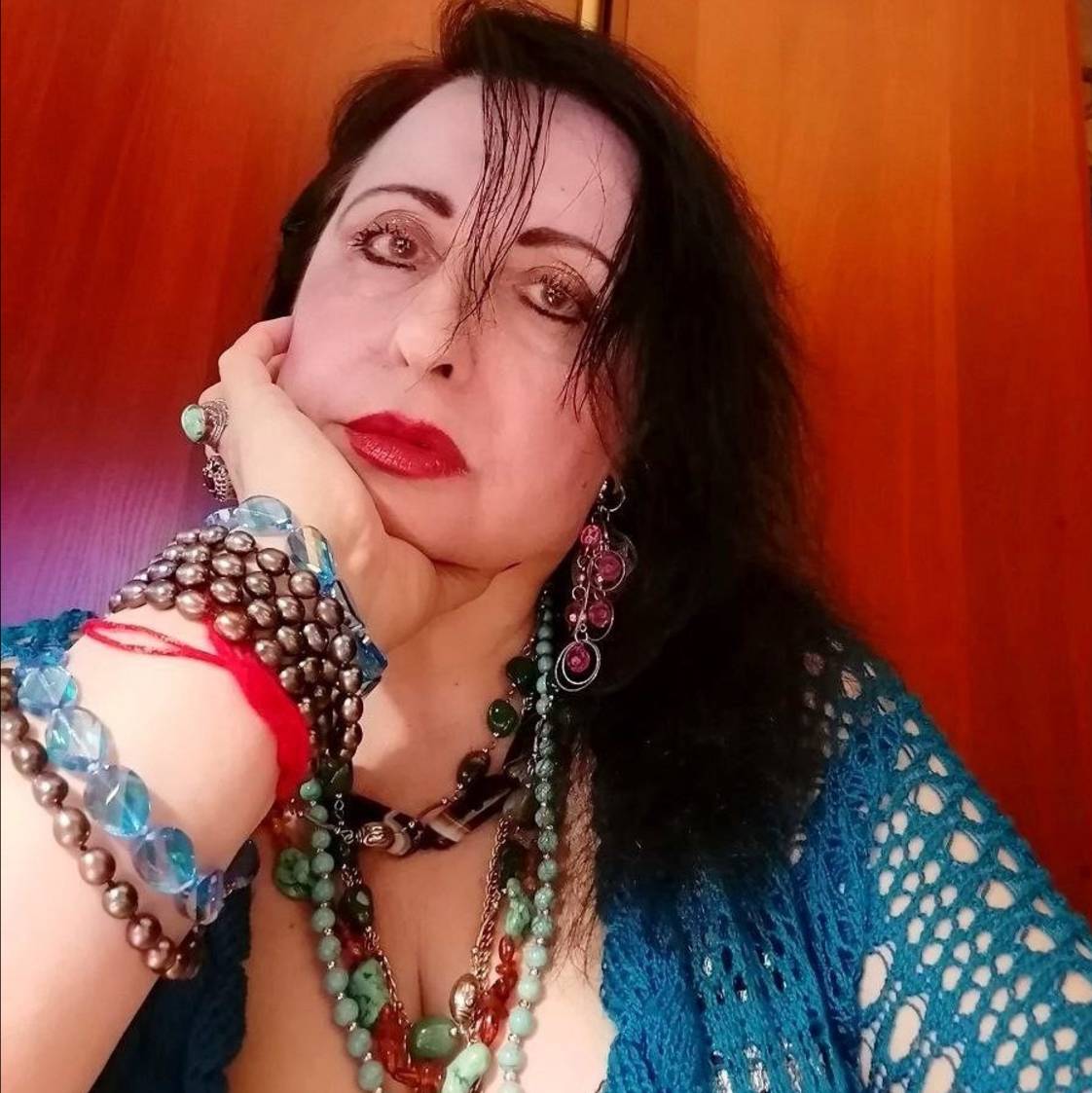 Иконка канала #ФАКЕЛ_ГЕКАТЫ_ЛОЛИТА #МАГИЯ_ЭЗОТЕРИКА_ТАРО_ИСТОРИЯ