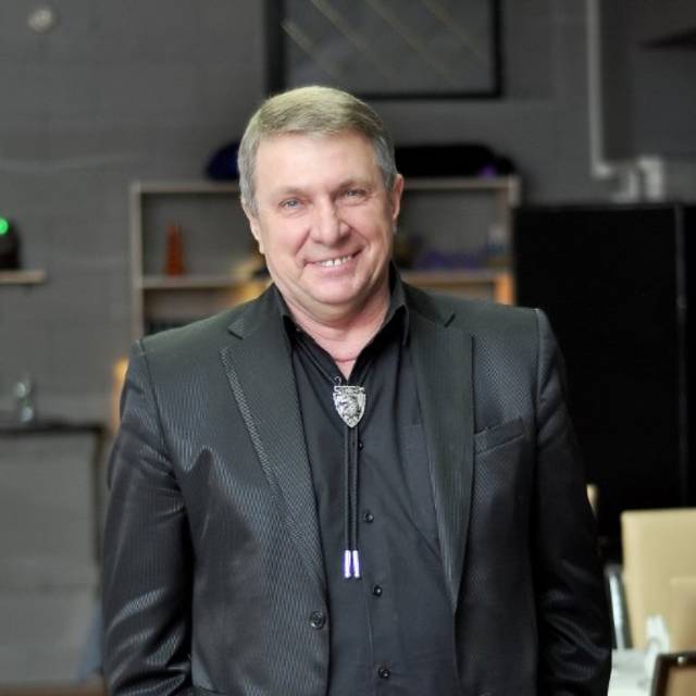 Иконка канала Александр Валявин автор-исполнитель