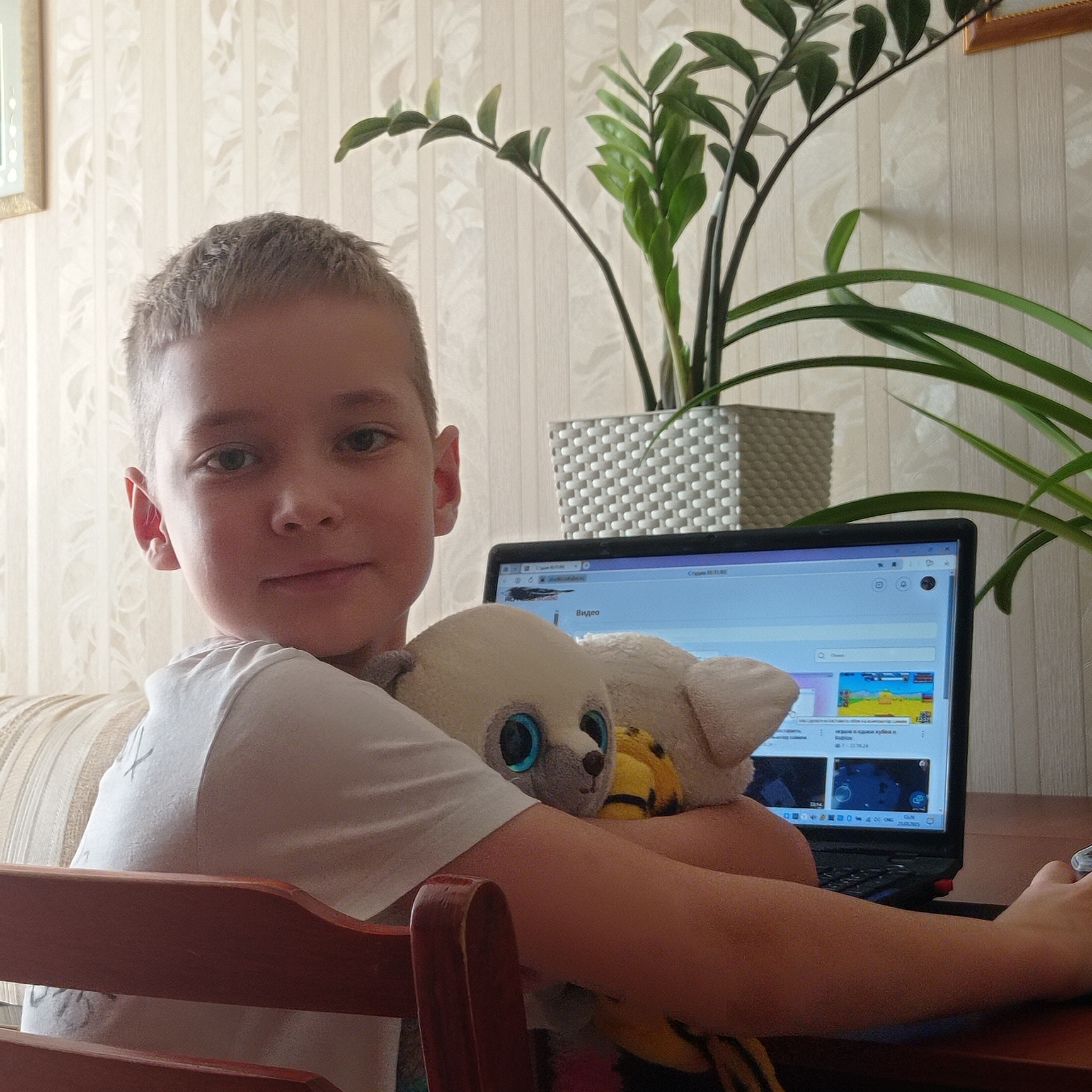 Иконка канала Артём Умнов🔥🚀