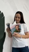 Иконка канала Девушка с книгами