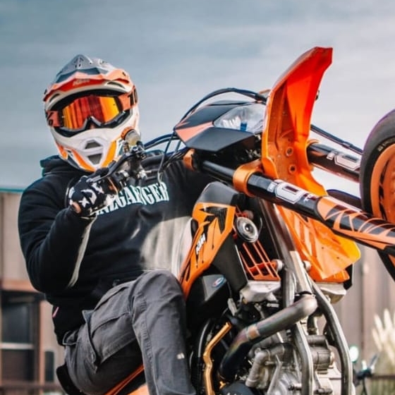 Иконка канала разработчик 228