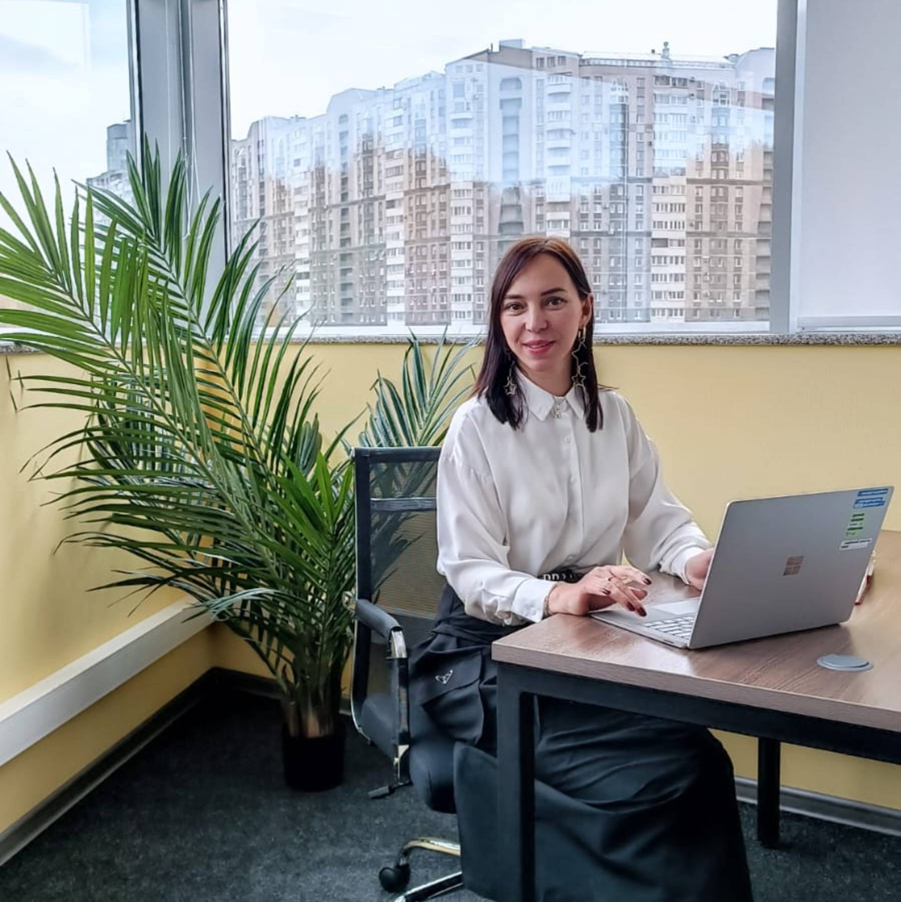 Иконка канала LVL GROUP | Лукасевич Лариса про недвижимость