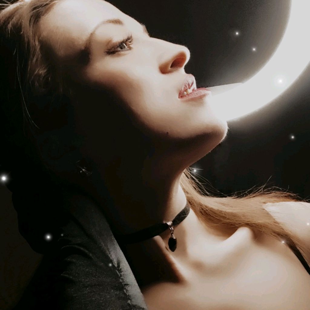 Иконка канала Асия в Зазеркалье