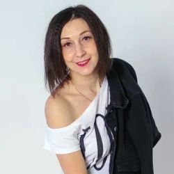 Иконка канала Julia