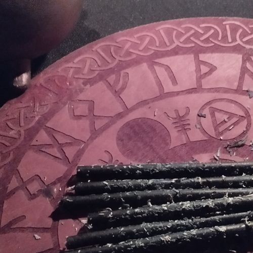 Иконка канала Misteria.Элен Мир магии и Таро