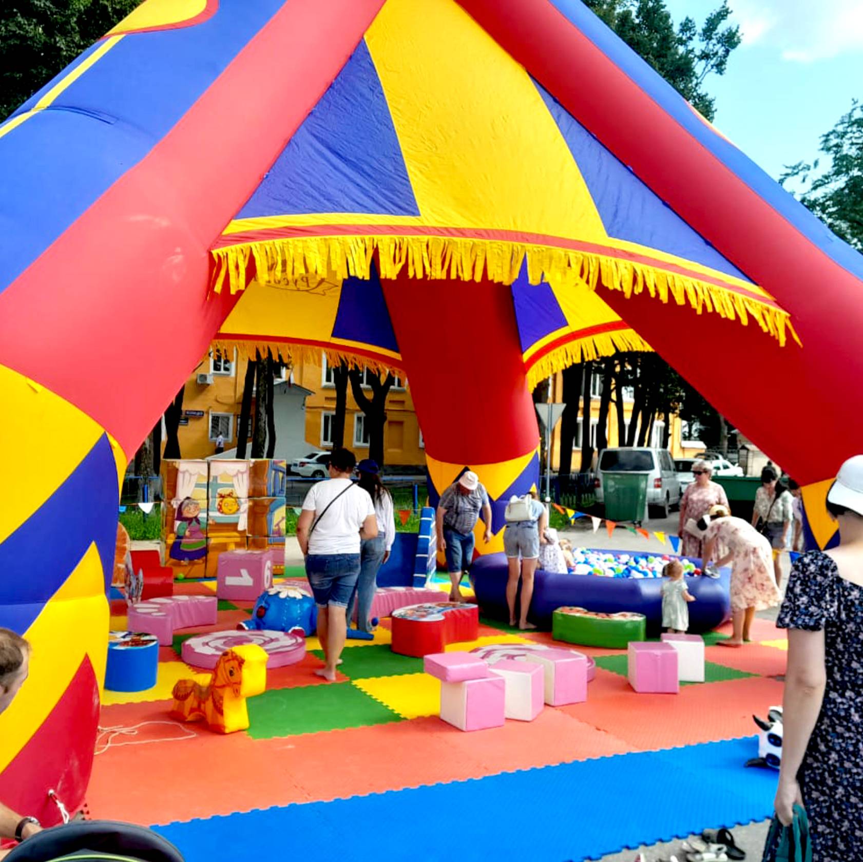 Иконка канала Аренда аттракционов es911.ru