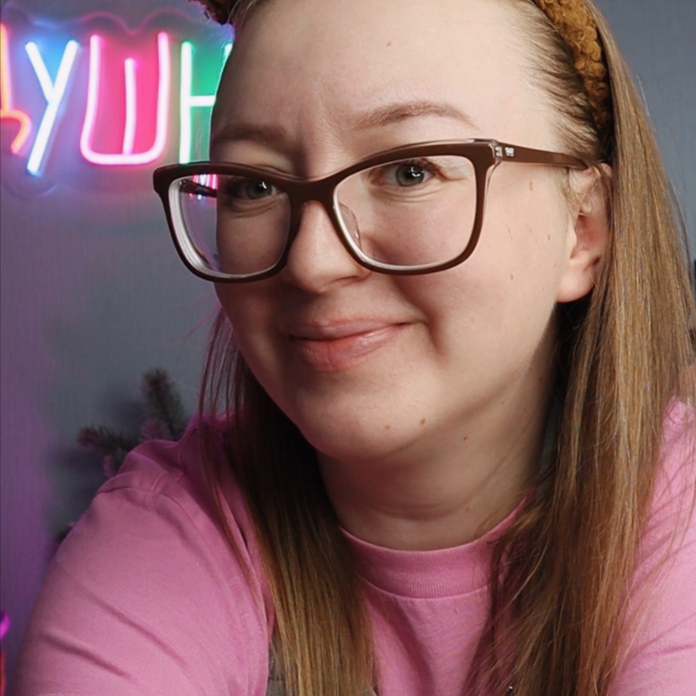 Иконка канала Саня, которая LUNIYE