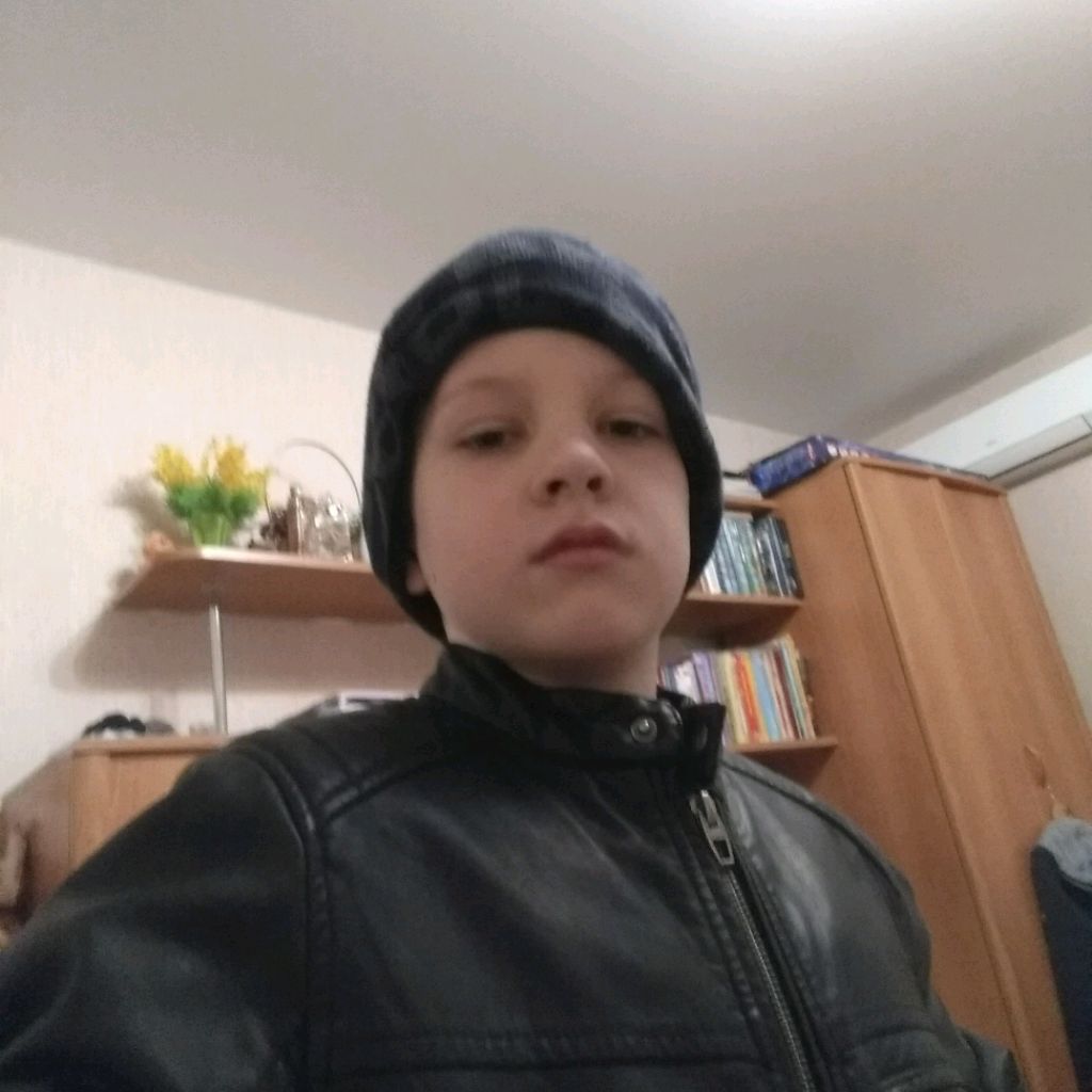 Иконка канала Старший