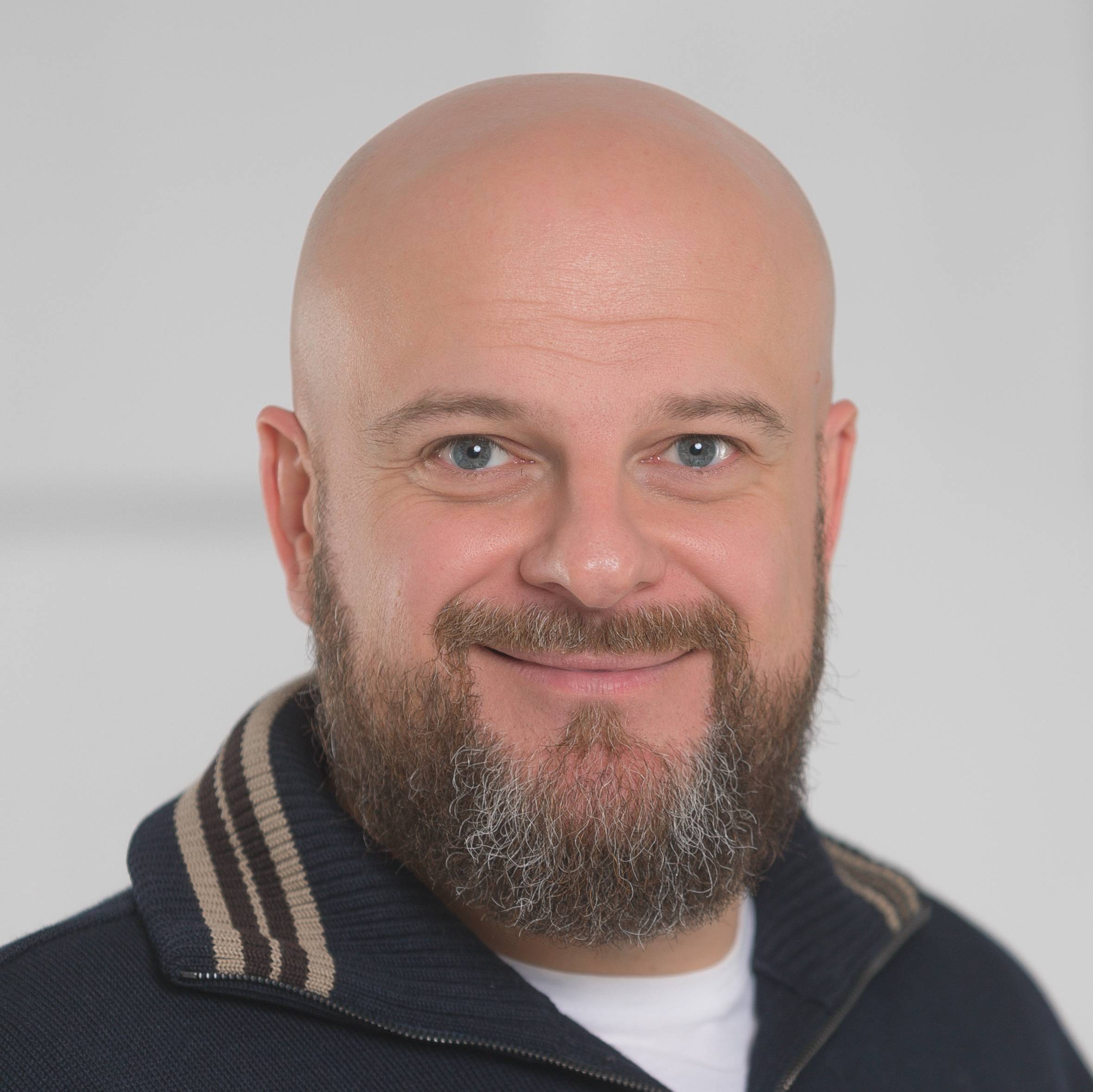 Иконка канала Георгий Кузин | Активы без стресса