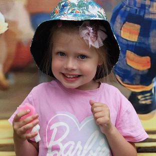 Иконка канала Истории с Лизой