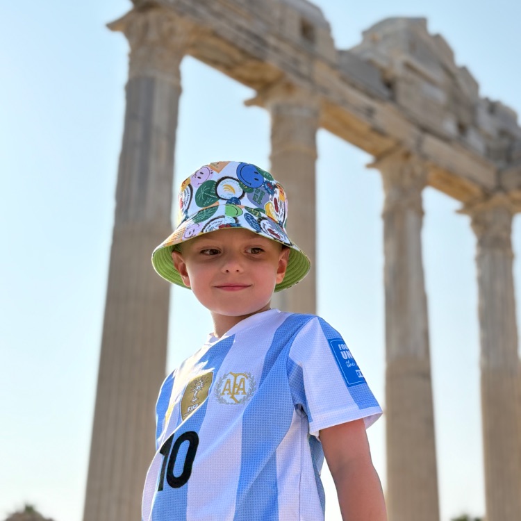 Иконка канала ЛЕВ - МАЛЫШ ФУТБОЛИСТ