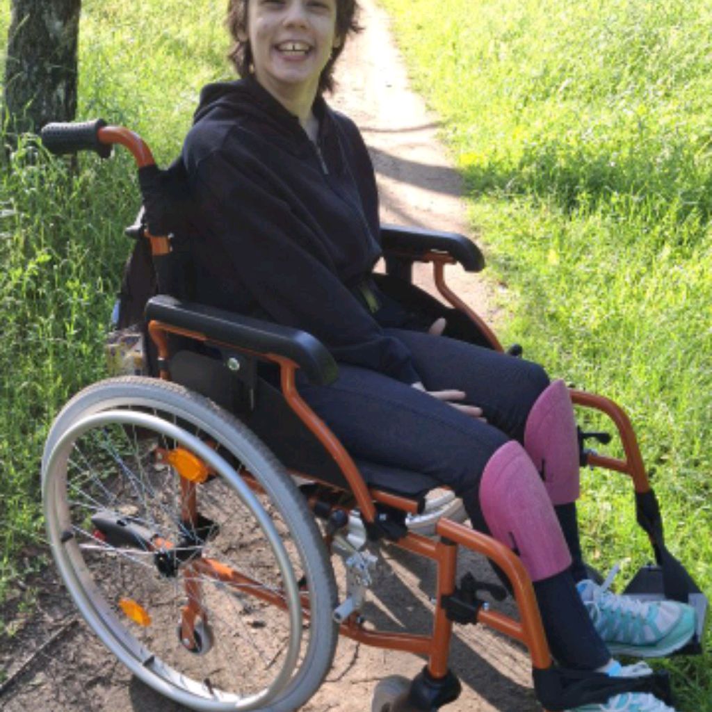 Иконка канала Мысли, моменты ДЦП-шки с гиперкинезами в руках