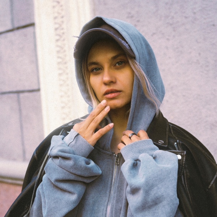 Иконка канала Maya Medici