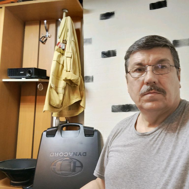 Иконка канала студия"ГАРАЖ"