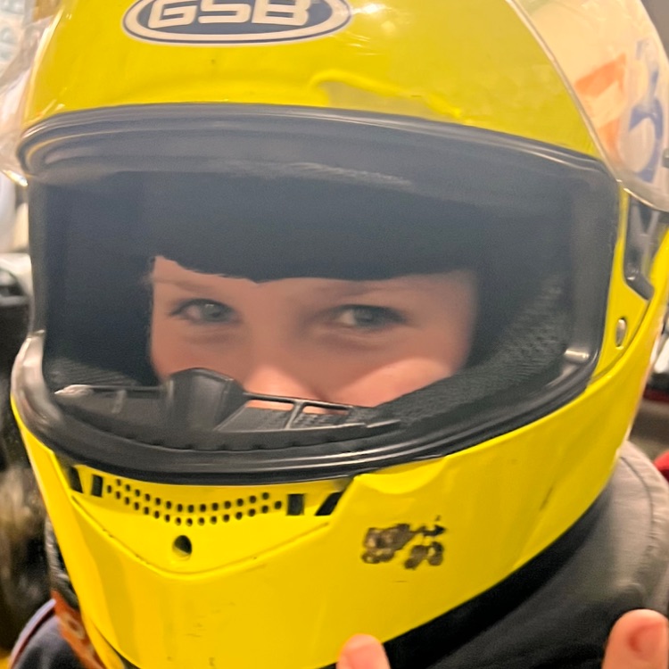 Иконка канала ГришаИграМания