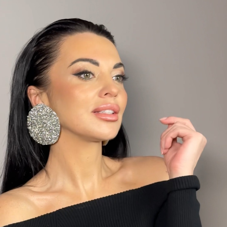 Иконка канала Аня • упаковка блога бьюти-экспертов