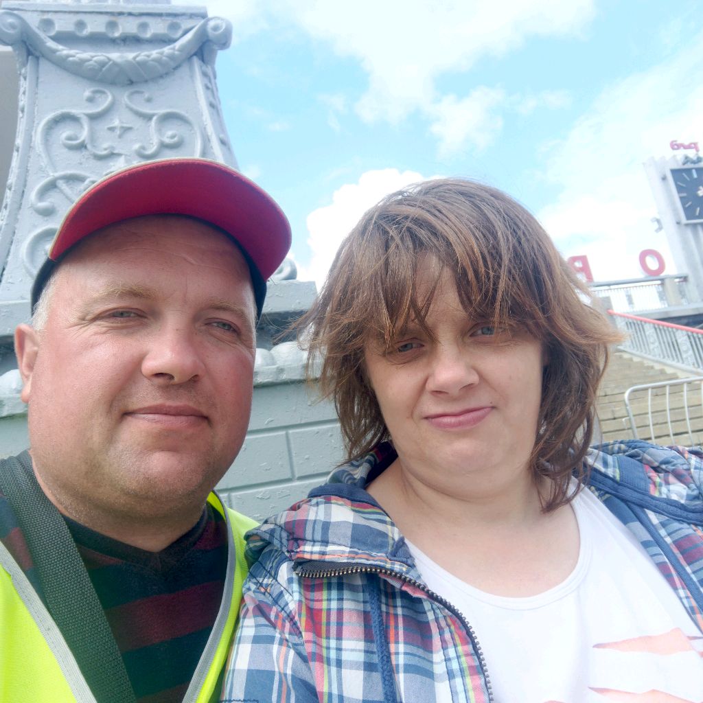 Иконка канала День Бомжа ТВ.