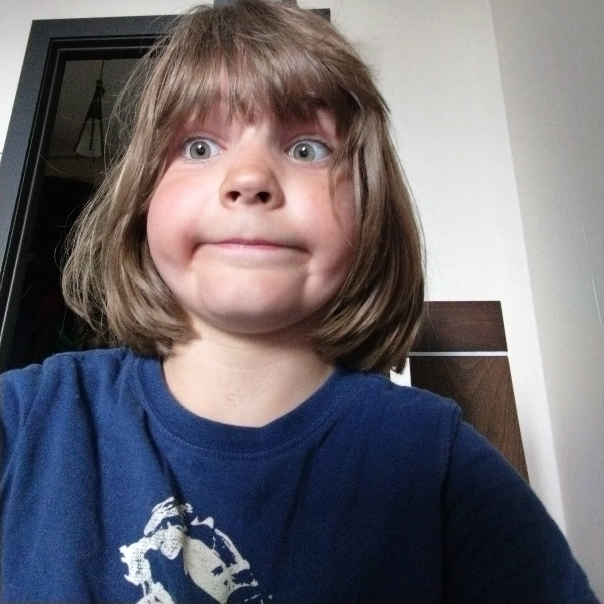 Иконка канала ДаниилБро